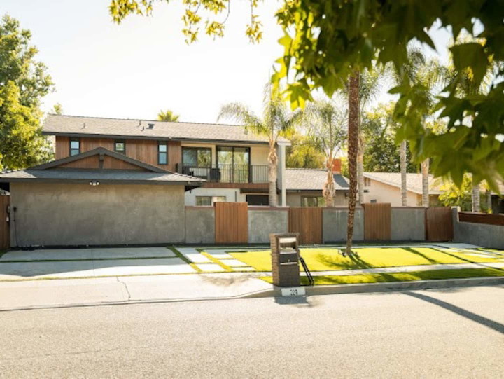 Modern House 4bd / 3.5ba + Pool + Spa - Agoura Hills, CA