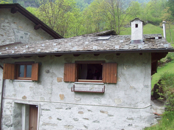 Small Flat Into The Woods - Sondrio