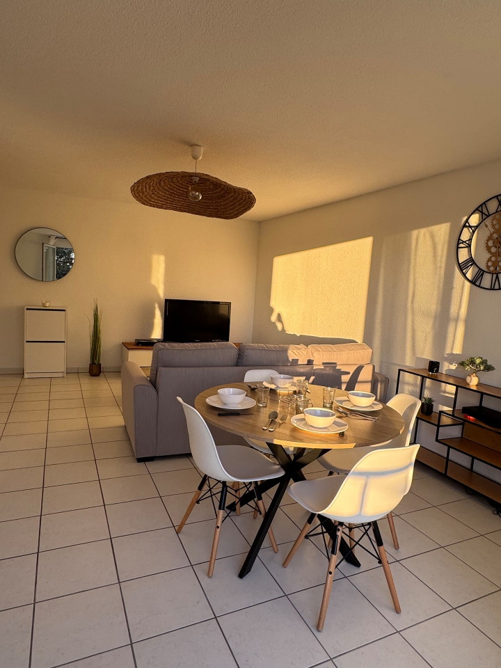 Bright And Functional Two-room Apartment - Toulouse-Blagnac Airport (TLS)