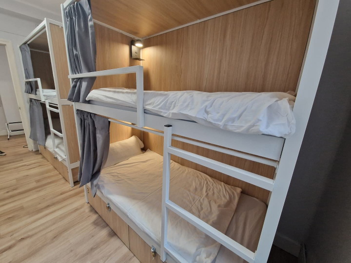 Habitación Compartida Mixta 6 Personas - Pampelune