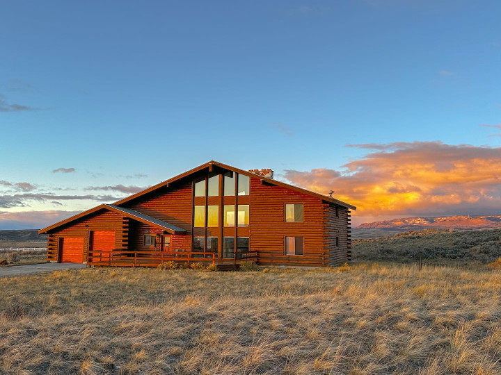 Large Cabin With Amazing Views, Sunsets, Wildlife - Wyoming