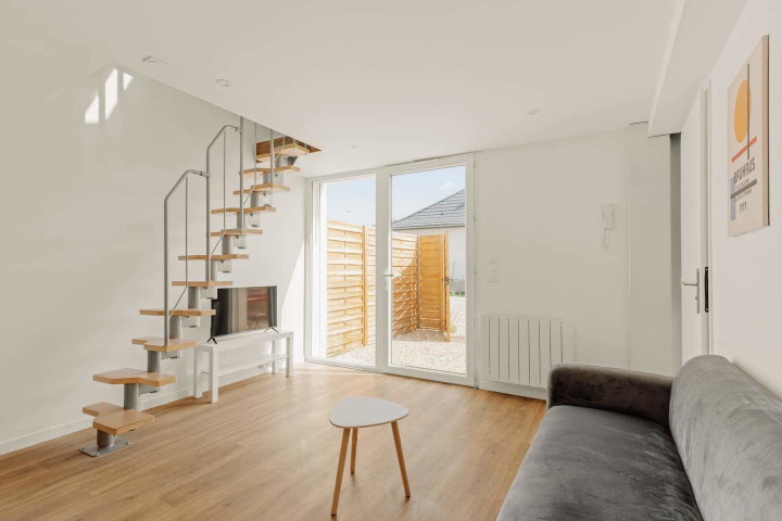 Logements 14 Pers Avec Parking Proximité Ldlc - Genas