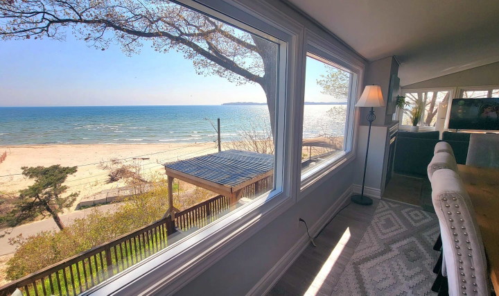 Crystal Beach Waterfront Cottage - Sunset Views! - 크리스털 비치