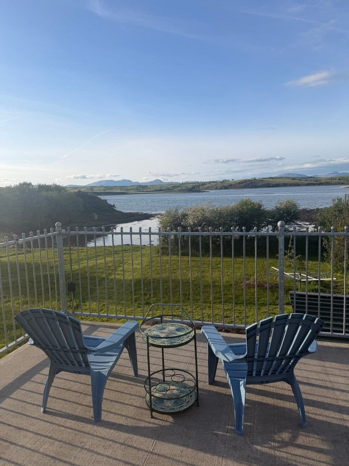 Loinnir Seashore Studio - Westport