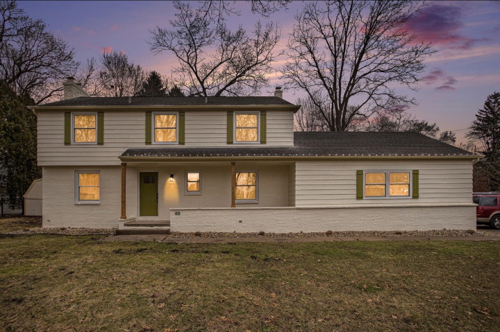 Large Renovated Home! - Battle Creek, MI