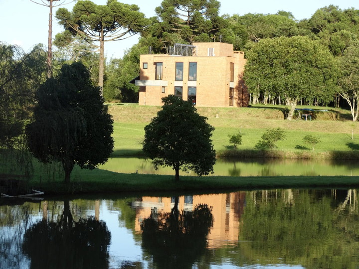 Villa Guabi: Fire, Cosiness And A Hotel Bath - Brasil