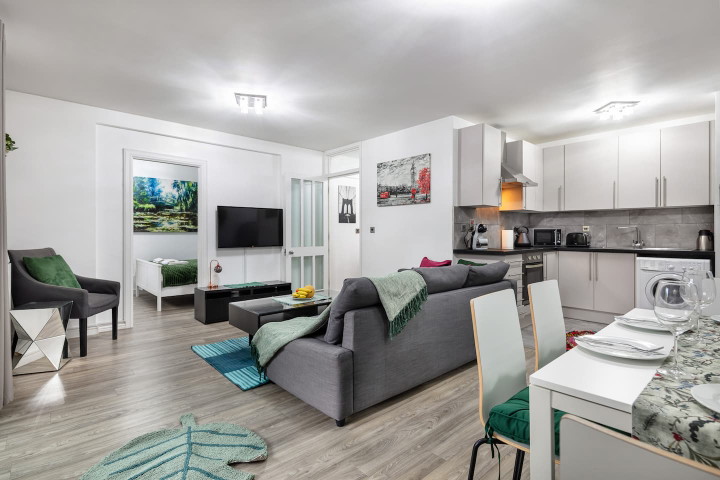' 'Kensington Air Conditioned One Bed Apartment ' - Kingston upon Thames
