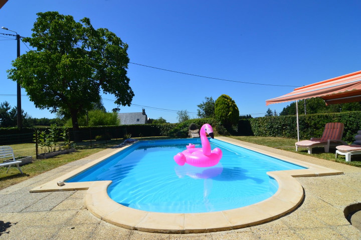 Gîtes 14 Personnes Piscine Chauffée 10x5m 3étoiles - Corrèze