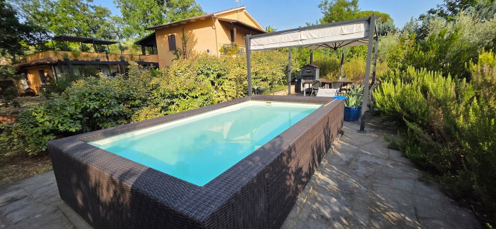 Immersa Nel Bosco: Minipiscina, Gazebo, Barbecue - Italy