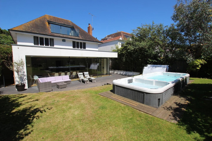 The Beach House - Bournemouth