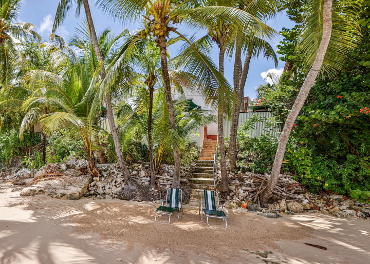Beau Beau Reef Beach Apartment - Barbados