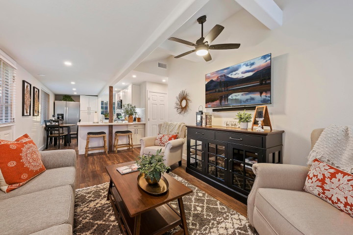 Chateau De Marseille - Luxurious New Two Bedroom - Carlsbad, CA