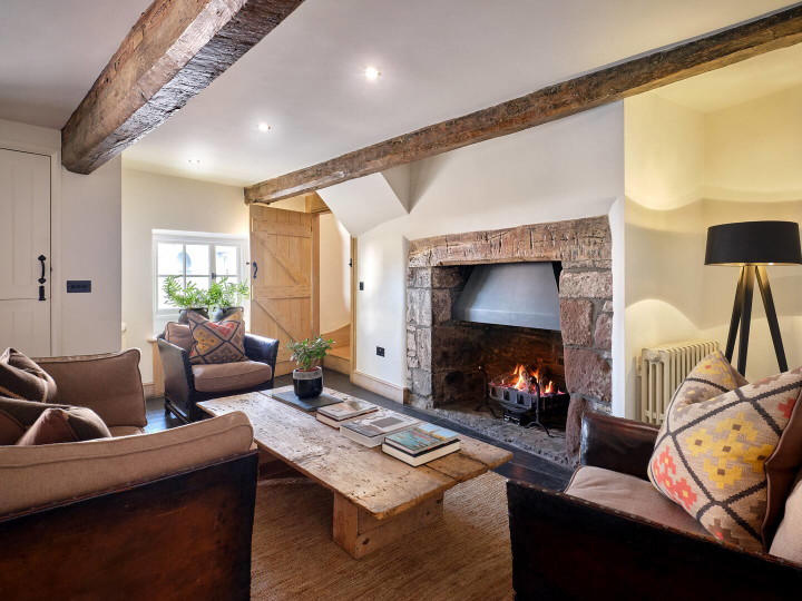 Castle Cottage
*Breakfast & Housekeeping Included* - Abergavenny