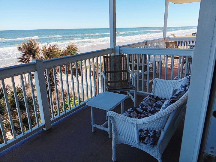 Oceanfront 1 Bdrm W/balcony, Pool, Hot Tub & More - Daytona Beach, FL