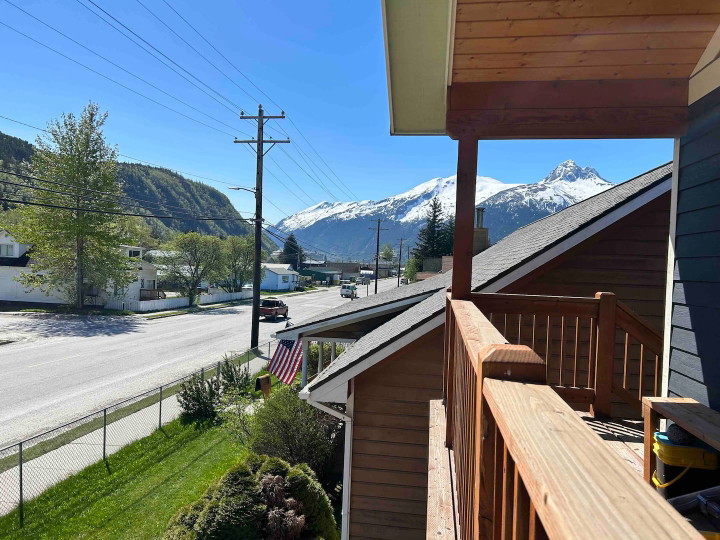 Midtown Skagway (Upstairs Apartment) - Skagway, AK
