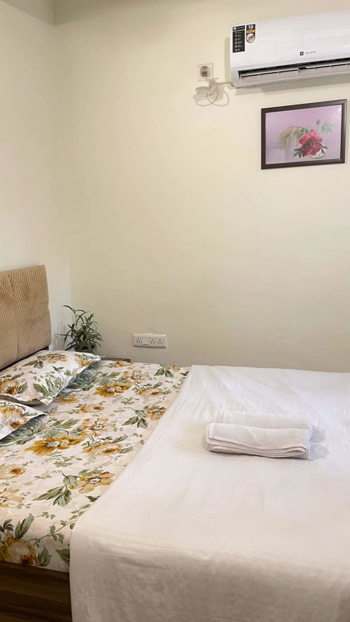 Elegant 4 Bedroom House: 1st Floor (Full Flat) 2 - Kolkata (Calcutta)