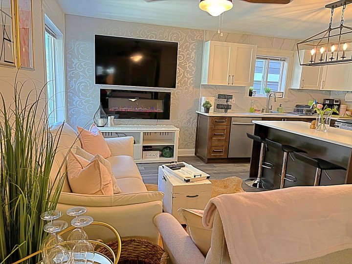 2 Bedroom Lux Farmhouse Suite - Bear Mtn Victoria - Langford