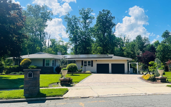 A Beautiful Ranch In Princeton, Nj. - Princeton, NJ