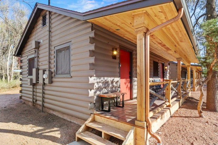 Timber Lodge #26 - Manitou Springs, CO