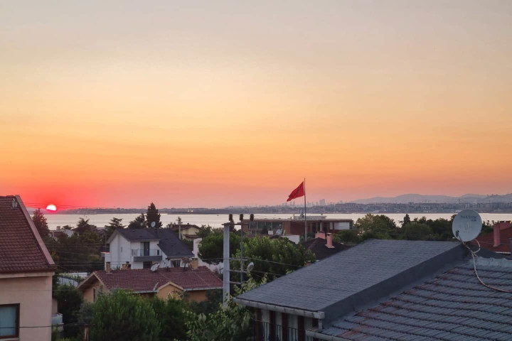 Modern Bright Apartment With Sea Views Near Istanbul - İçmeler