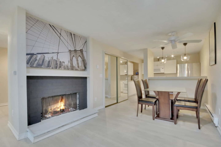 Green & Quiet 3-br With Basketball Court And Pool - Federal Way, WA