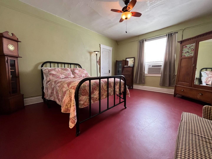 Historic Whiting Bed & Bath/old Home & Barn Suite - Pawhuska, OK