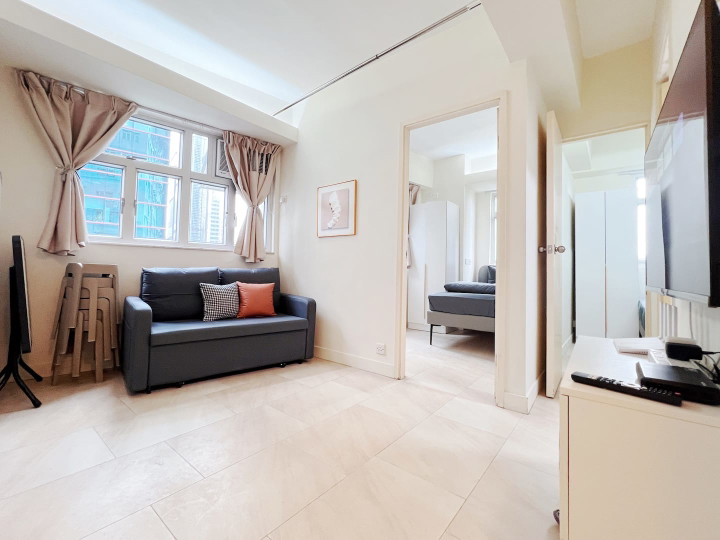 Comfortable 2 Br With Window Air-con Near Wanchai - Tsim Sha Tsui