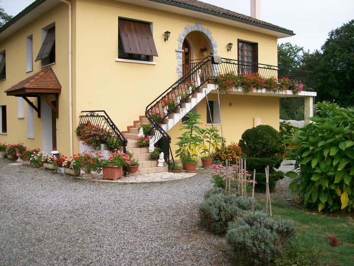 Appartement Au Rdch Dans Jardin Fleuri - Navarrenx