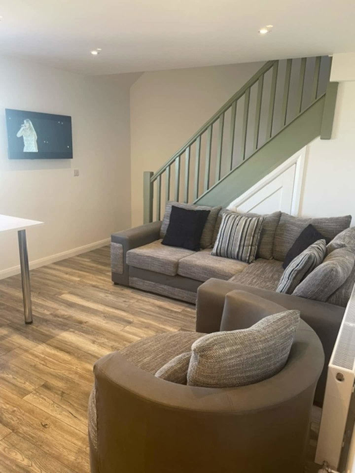 Brand New 2 Bedroom Apartment - Belfast International Airport (BFS)