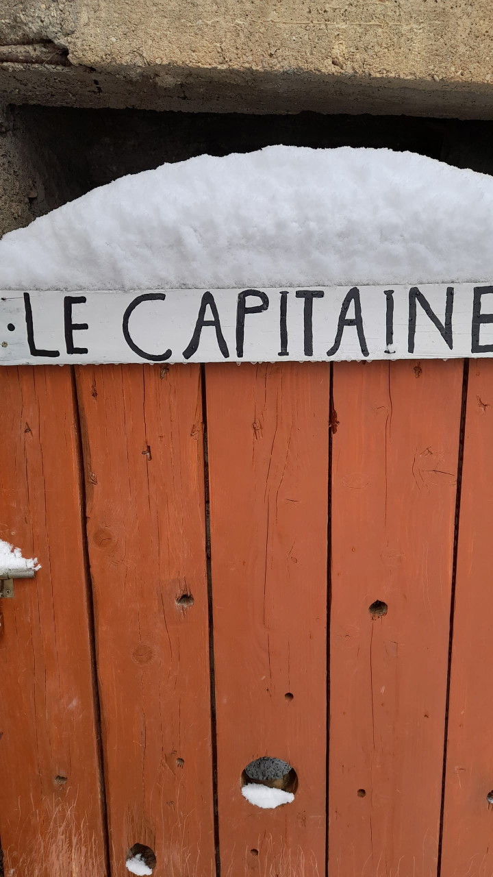 Captain's Quarters - Algeria