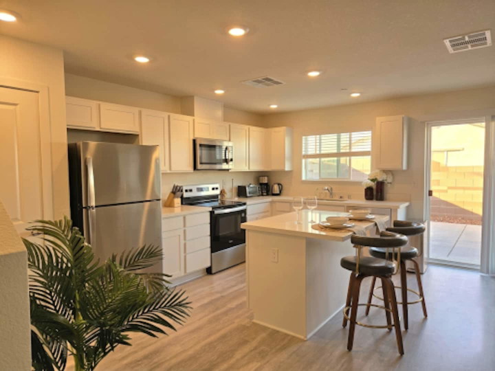Spacious Home W/outdoor Dining & Bbq Near Galleria - Roseville, CA
