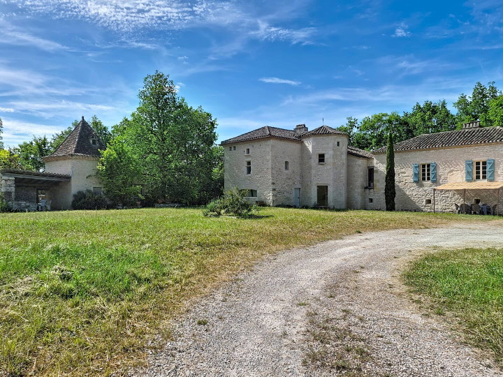 Maison De Campagne 12 Personnes En Pleine Nature - Cahors