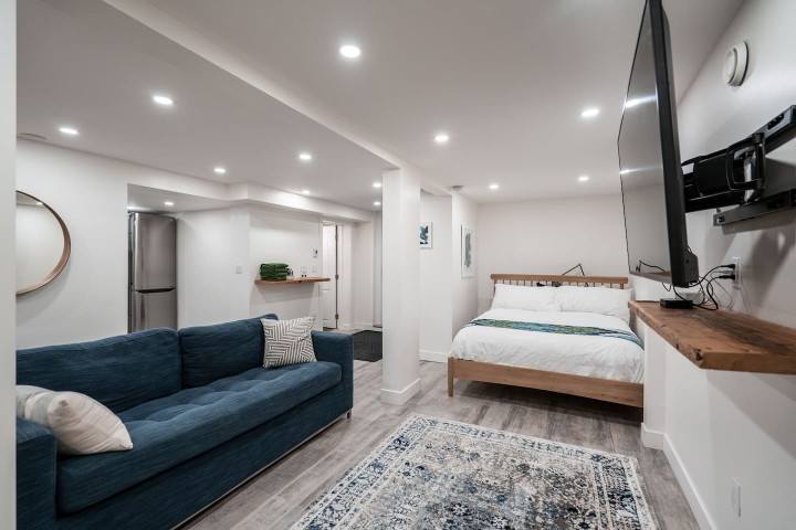 Adventure Base - Wilson Creek Suite - Sechelt