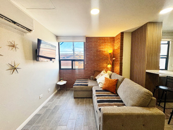Apartment With Parking, Top Area In Old Neighbourhood - Monterrey