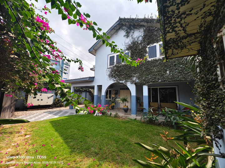 5 Spacious And Beautiful Private Rooms In A Home - Accra