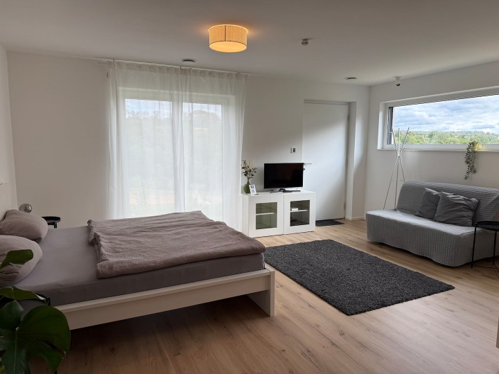 Modernes Apartment Mit Garten & Feldblick - Sachsenheim