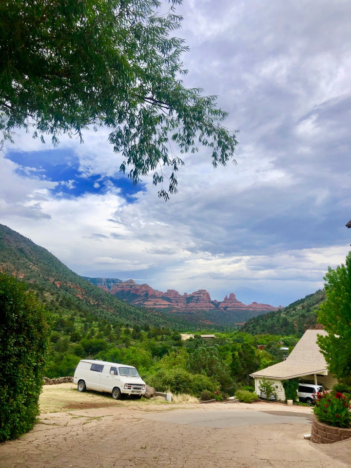 Sedona Oak Creek Canyon Getaway *Newly Renovated* - Munds Park, AZ