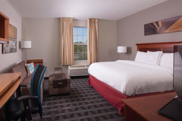 Studio King-includes Breakfast - The Villages, FL