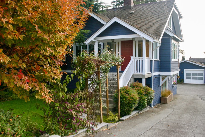 Warm & Cozy Home Away From Home In North Vancouver - Vancouver