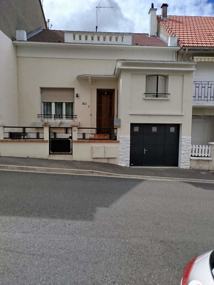 Beautiful Cityhouse In Art Deco Style In Vichy. - Vichy