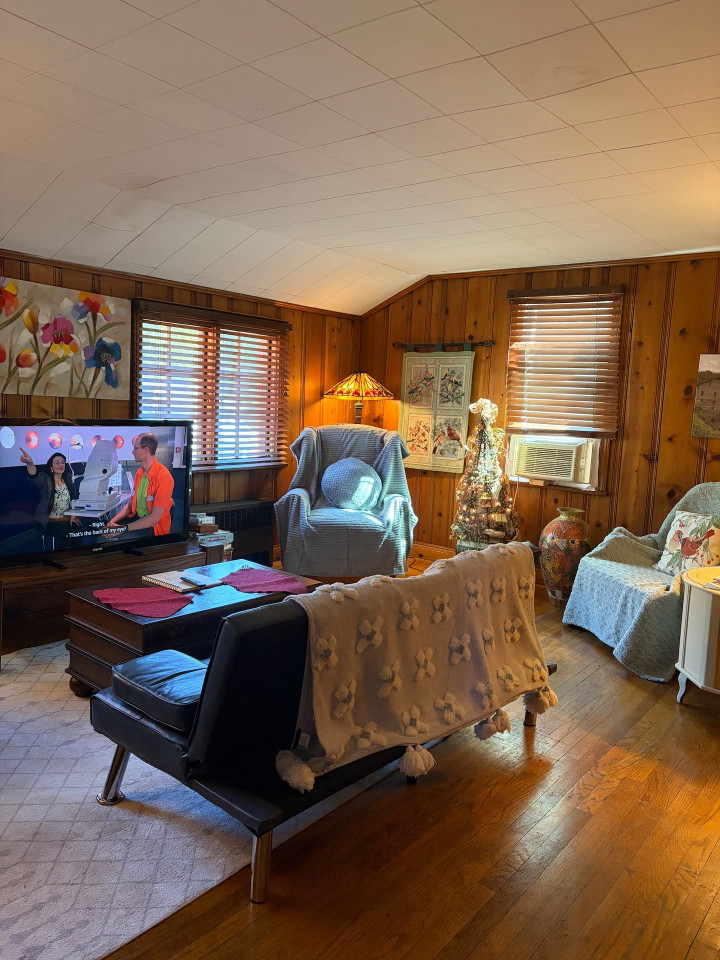 Woodland Oasis Cabin Apartment - Youngstown, OH