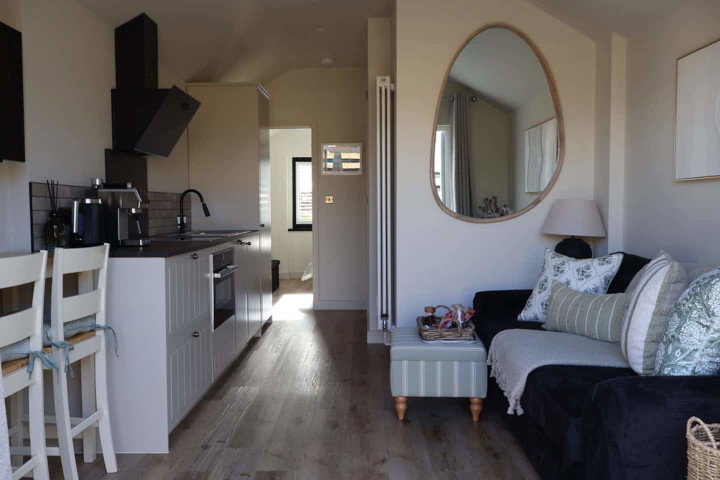Dallas Retreat - Luxury Small Home Near The Beach - Haverfordwest