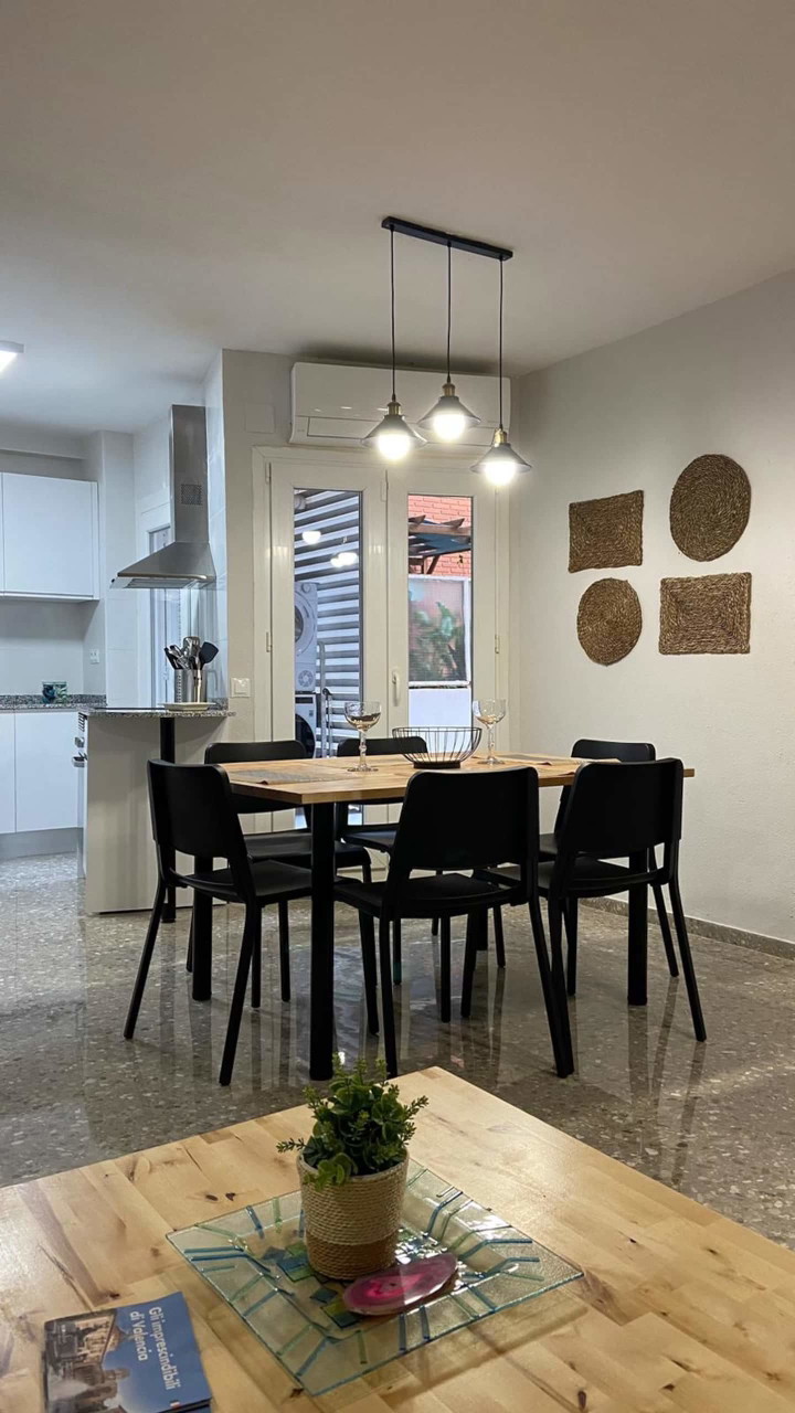City Sciences 4 Bedroom Terrace Season - Valencia