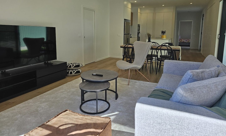 Stylish New 3bedrm/2 Bath Townhouse +Wifi+garage - Canberra