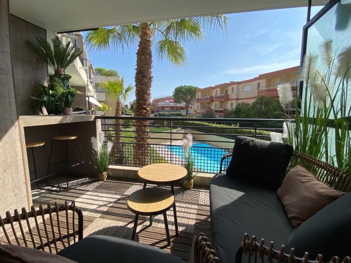 Palmiers, Plage Et Piscine Au Cœur De La Riviera - Villeneuve-Loubet