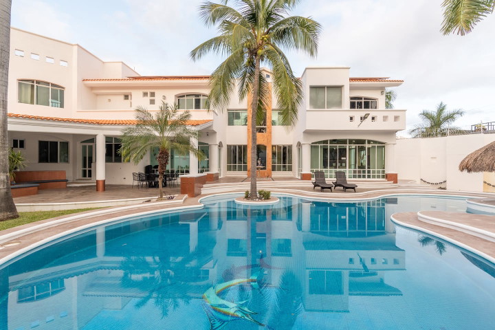 Villa Alijah 5br  Pool  15pax Luxury Huayacán - Cancún