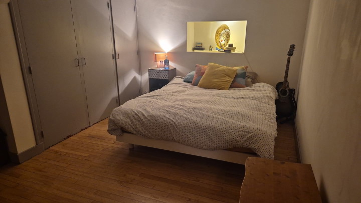 Chambre Avec Lit Très Confortable King Size - Vannes