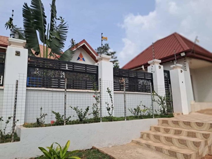 Salon De Kikimish A - Ghana