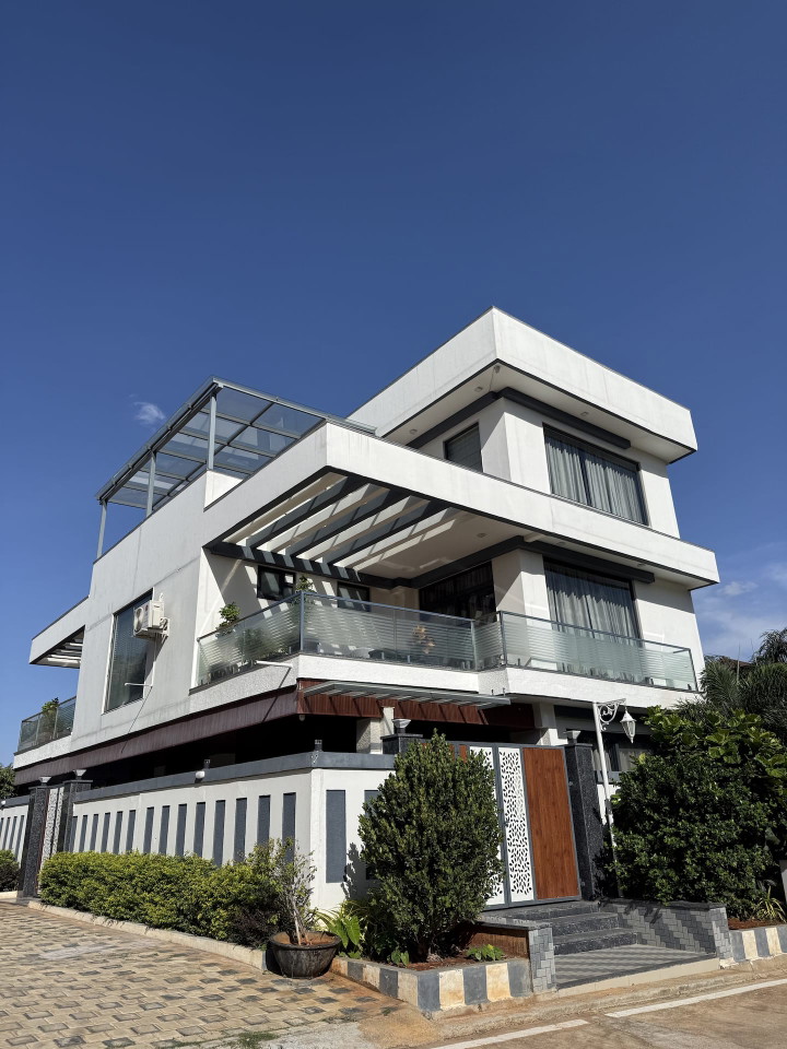 Panoramic Hill View | Soundproof Room | Pool Villa - Nandi Hills