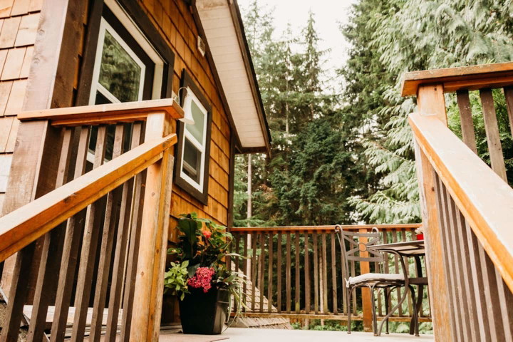 Dancing Trees Guest Suite - British Columbia